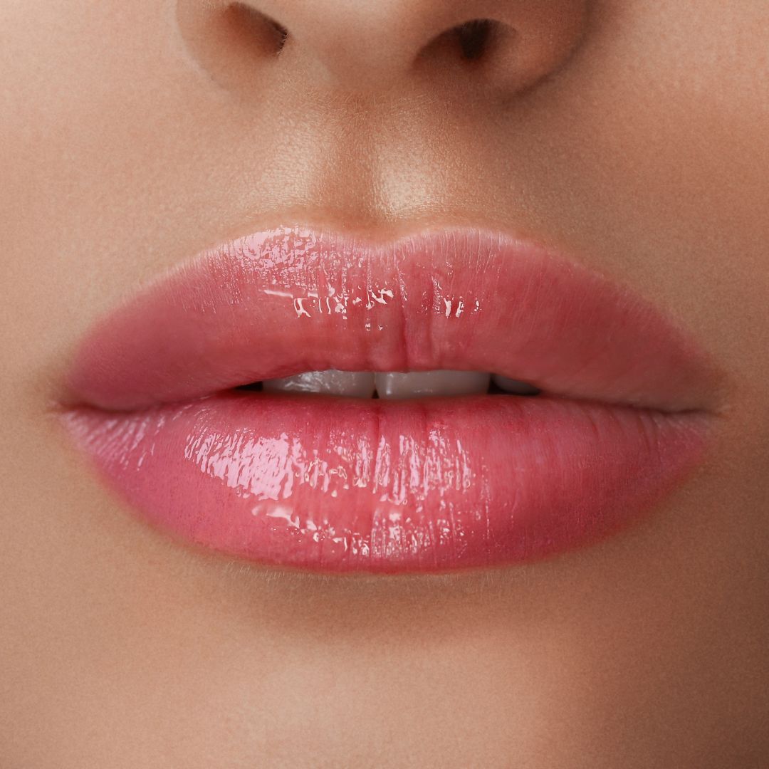 Choose the Right Products for the Perfect Pout: Lip Makeup Guide